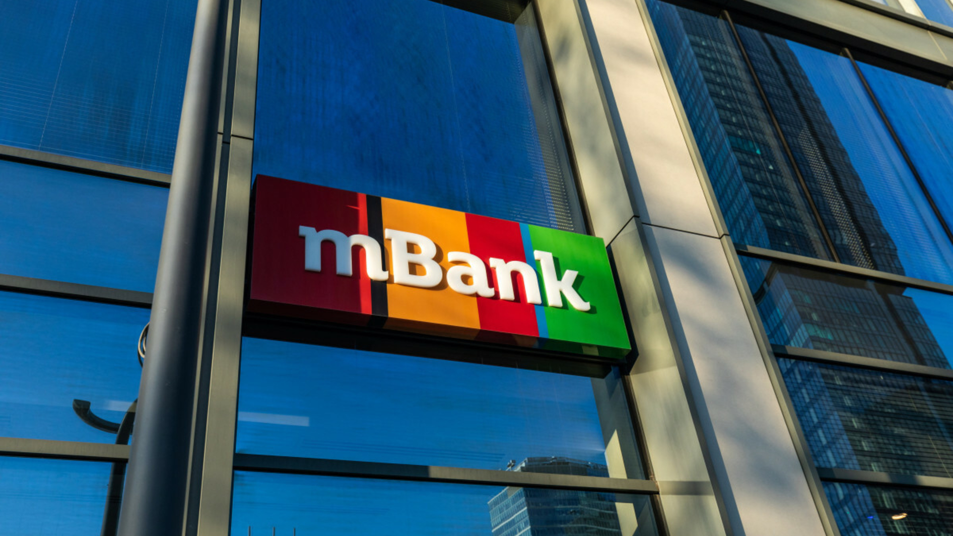 mBank zwiększa opłaty. Klienci mogą się zdziwić - Wiadomości Radio ZET