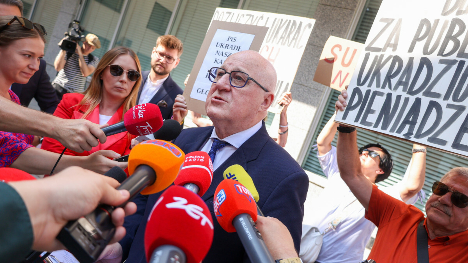 Marciniak staje przed dziennikarzami. "Będzie to miało olbrzymi wpływ ...