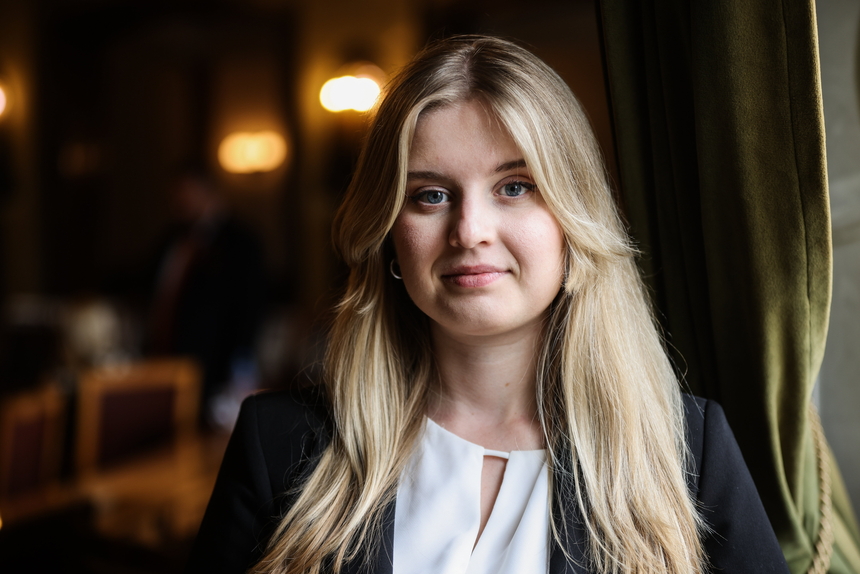 To najmłodsza posłanka w Sejmie. Aleksandra Kot ma tylko 24 lata ...