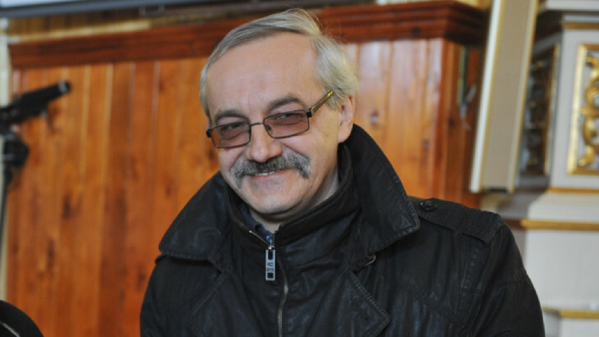 To dzięki niemu powstał ulubiony serial Polaków. Dziś świętowałby 67 ...