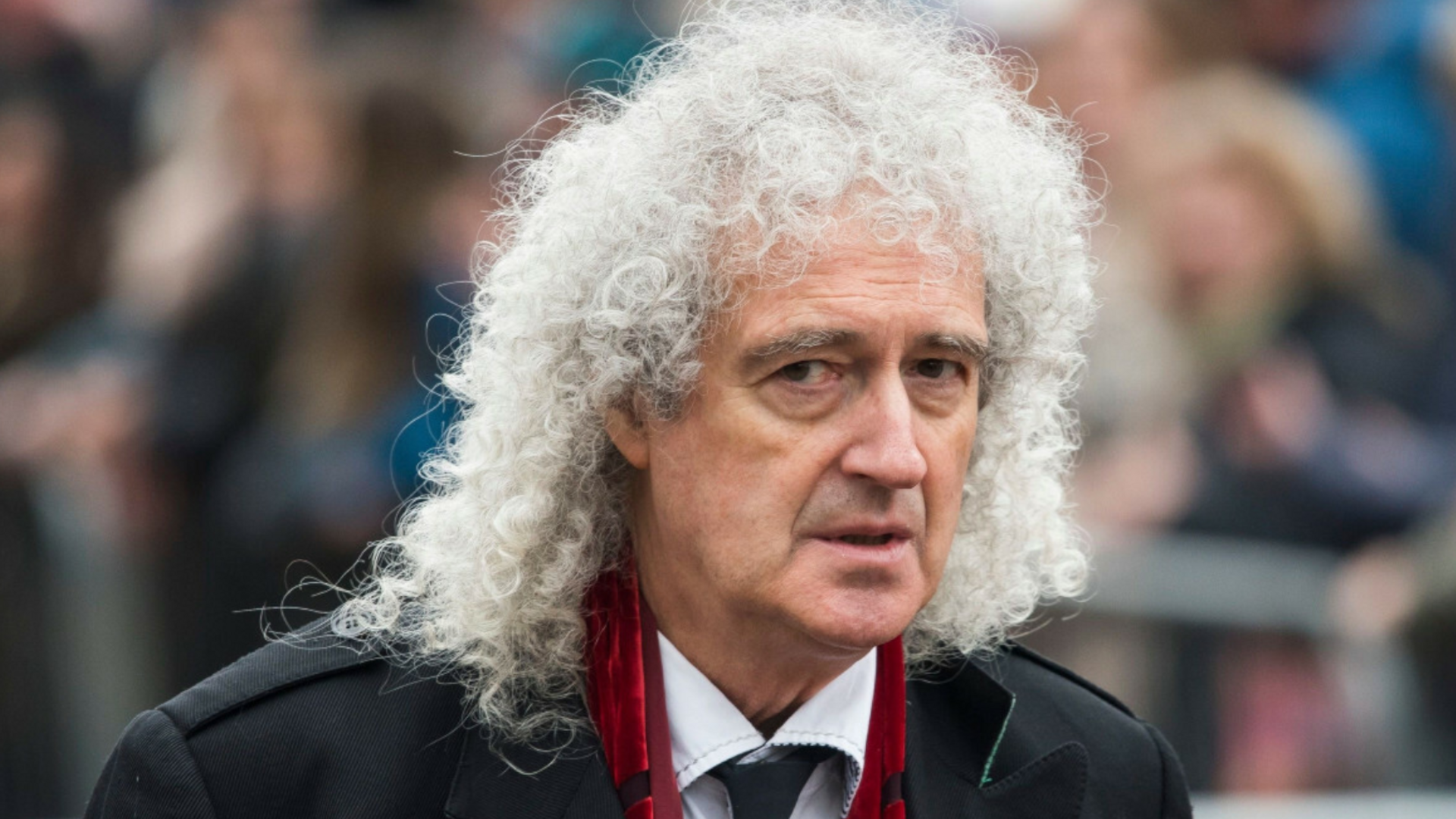 Znany raper nie dostał zgody na wykorzystanie utworu Queen. Brian May ...