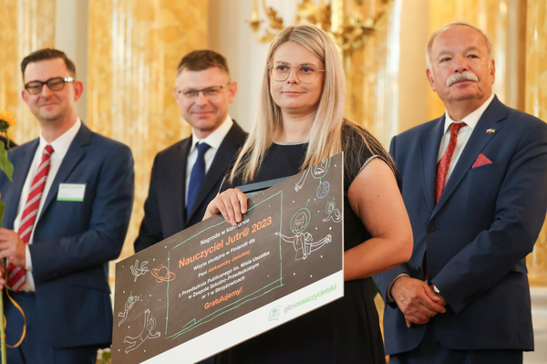 Radosław Potrac Nauczycielem Roku 2023. "Możemy robić swoje mimo tego ...