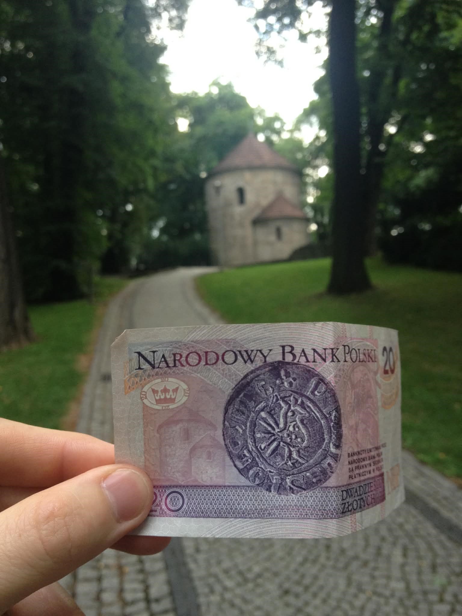 Ten zbytek widnieje na banknocie 20 złotych. Wiesz, gdzie się znajduje ...