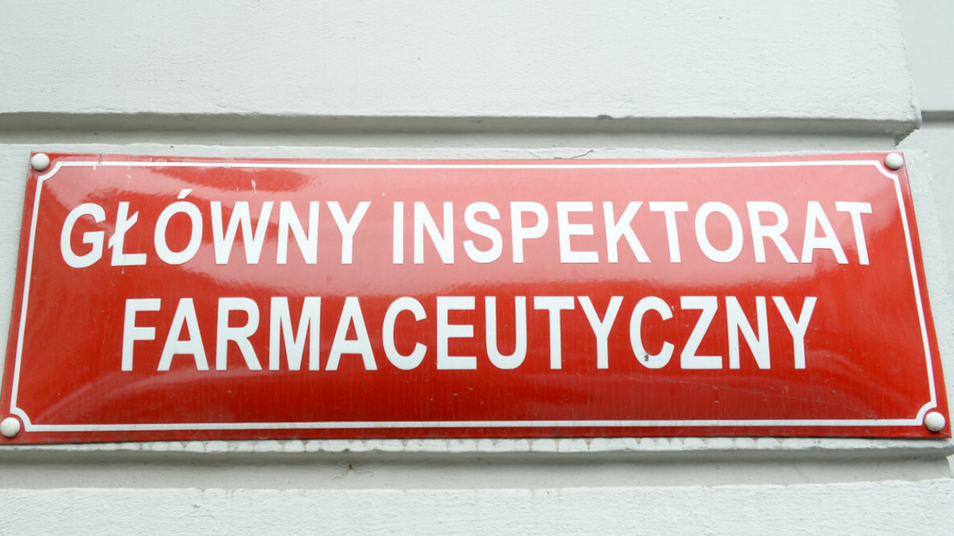 Lek na raka wycofany z obrotu. GIF wydał komunikat - Wiadomości Radio ZET