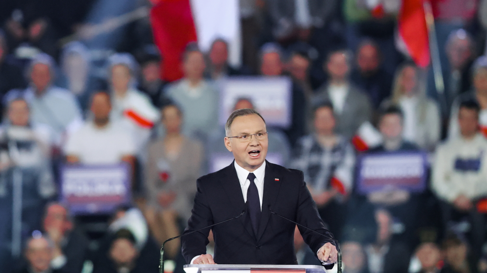 Andrzej Duda zaskoczył wszystkich. Nagle pojawił się na scenie ...