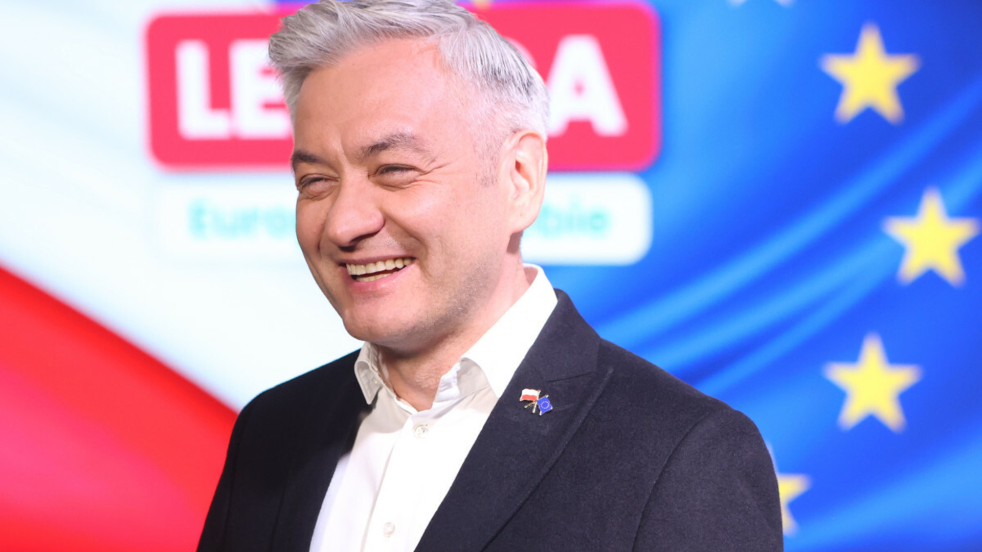Biedroń wywołał burzę, teraz przeprasza. "Usunął pan wpis, może teraz czas na konto ...