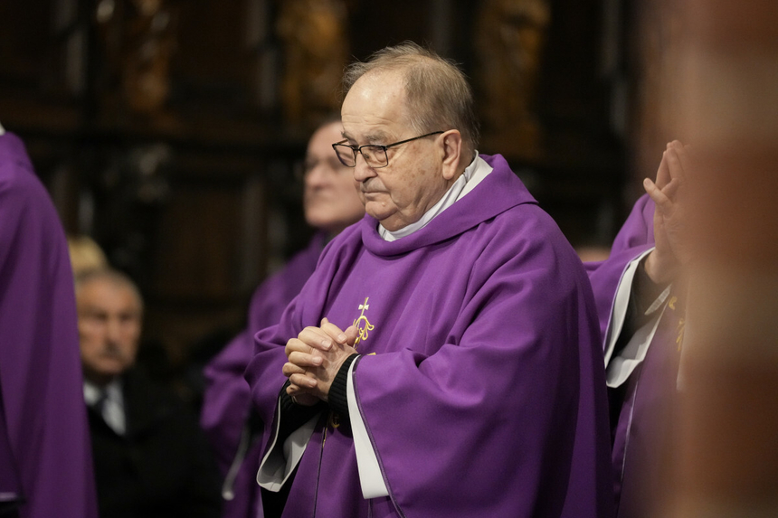 CBA weszło do "Lux Veritatis". O. Tadeusz Rydzyk wezwany do prokuratury ...