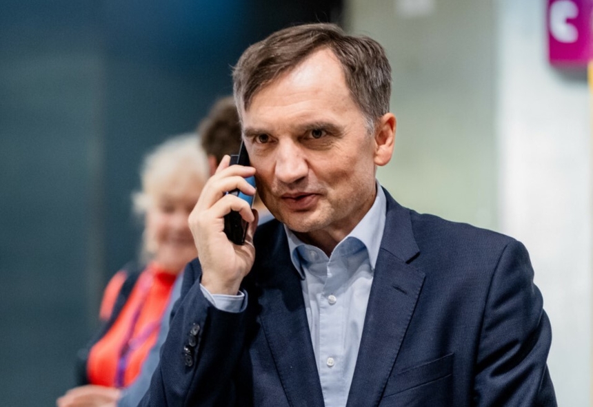 Zbigniew Ziobro opuścił Węgry. Zabrał głos z tego kraju - Wiadomości ...