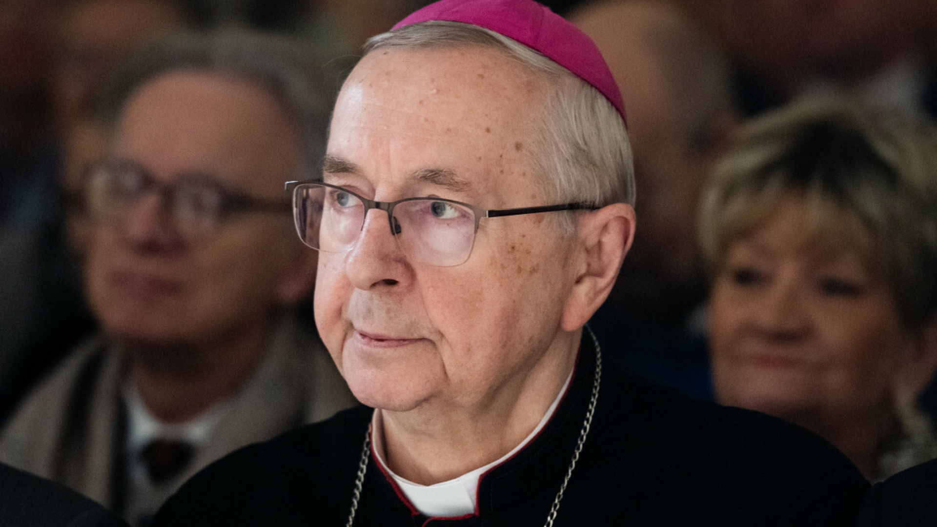 Abp. Gądecki poprosił o pieniądze. "Każdy wierny jest zobowiązany ...