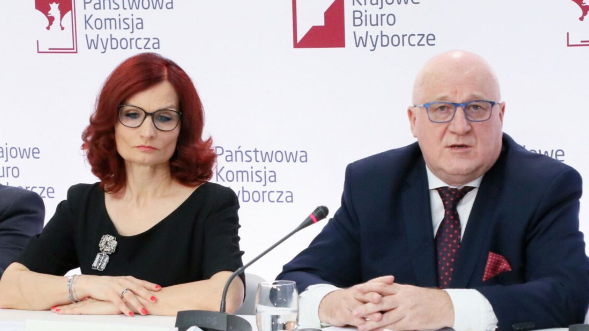 Exit poll, late poll. Co to jest? Czym się różnią? O której godzinie ...