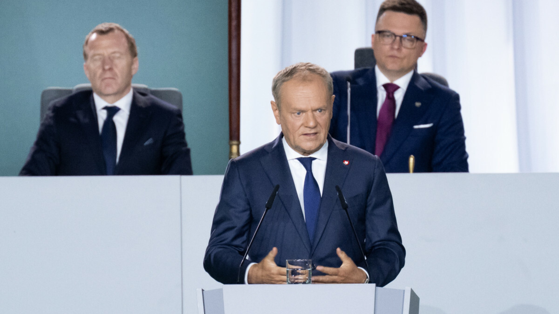 Hołownia totalnie zaskoczony zapowiedzią Tuska. "Ani razu ze mną nie ...
