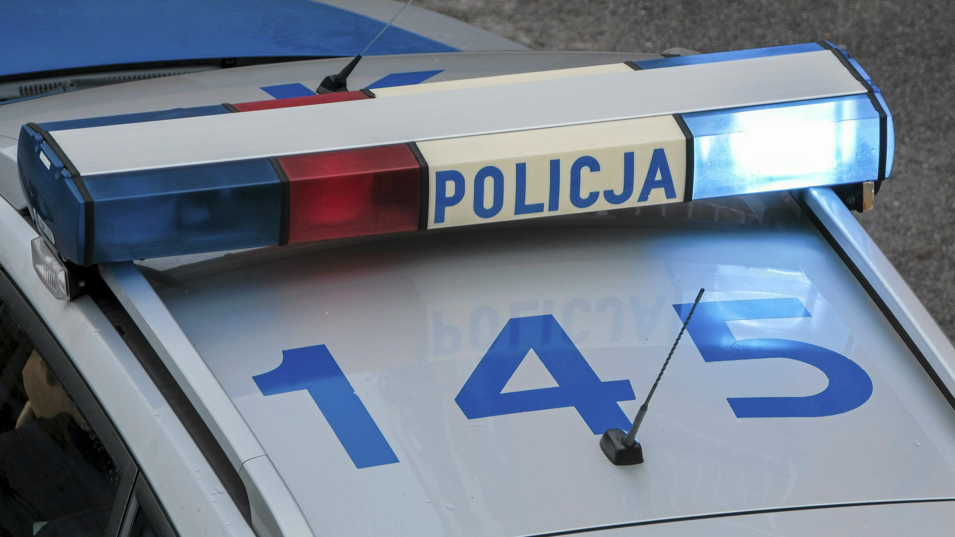 17-latek miał zabić ojca. Makabryczne sceny przed rodzinną firmą ...