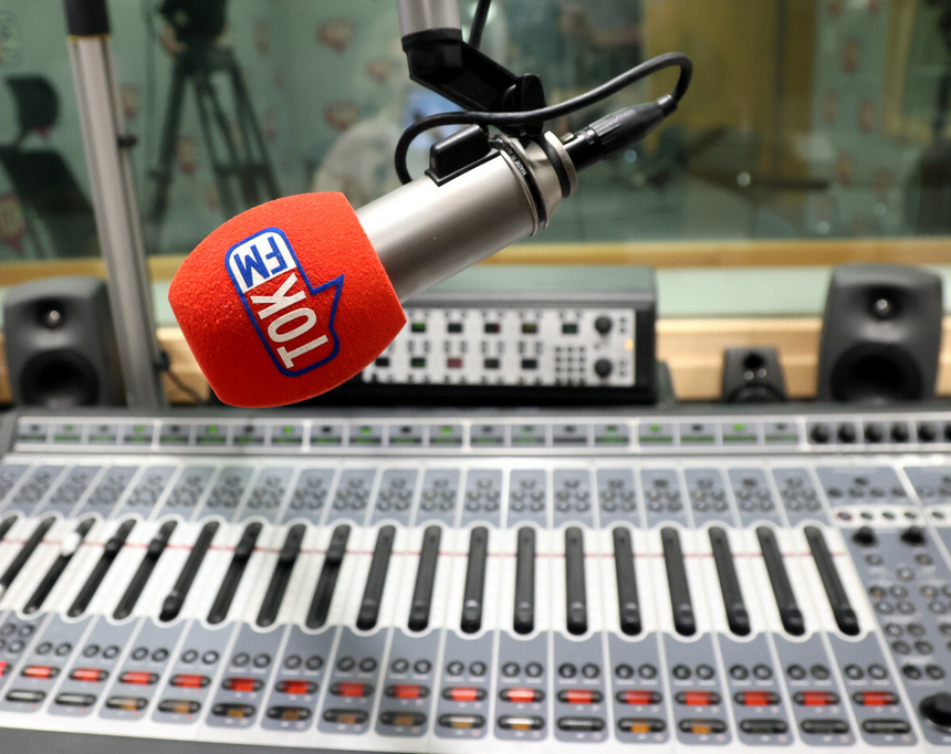 Wygrana TOK FM w sądzie. Surowa kara Świrskiego uchylona - Wiadomości ...