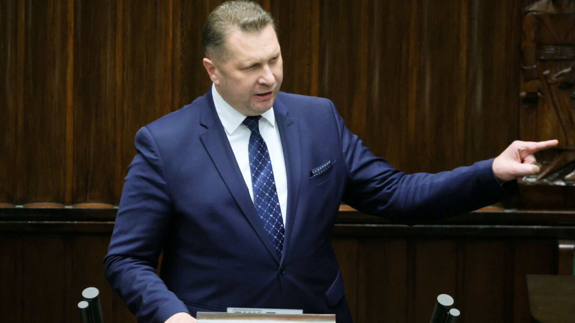 Pogarda plus. Koniec kadencji Przemysława Czarnka w MEiN. Jak oceniają ...