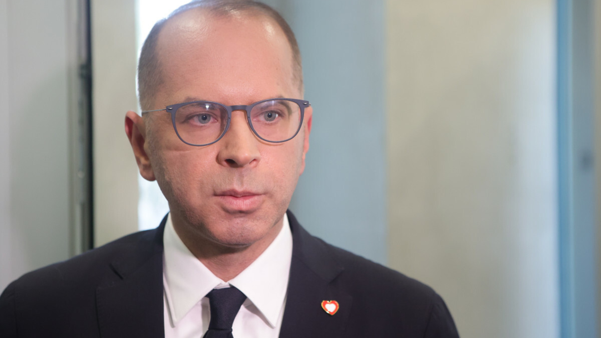 Michał Szczerba: pochodzenie, rodzina, oświadczenie majątkowe. Kim jest poseł KO? - Wiadomości ...