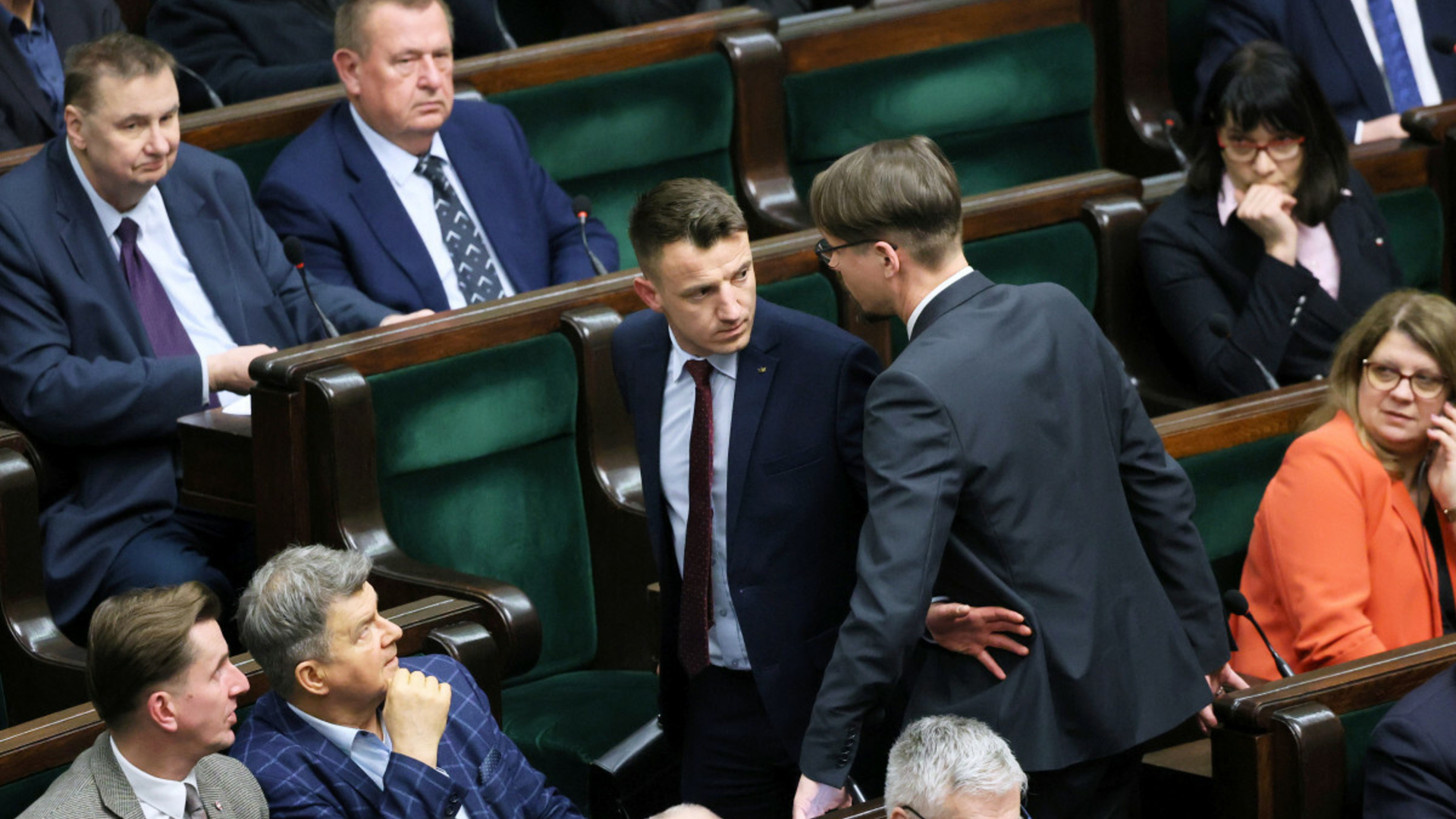 Poseł Konfederacji oskarżony o atak na policjanta. Przyznał się do winy ...