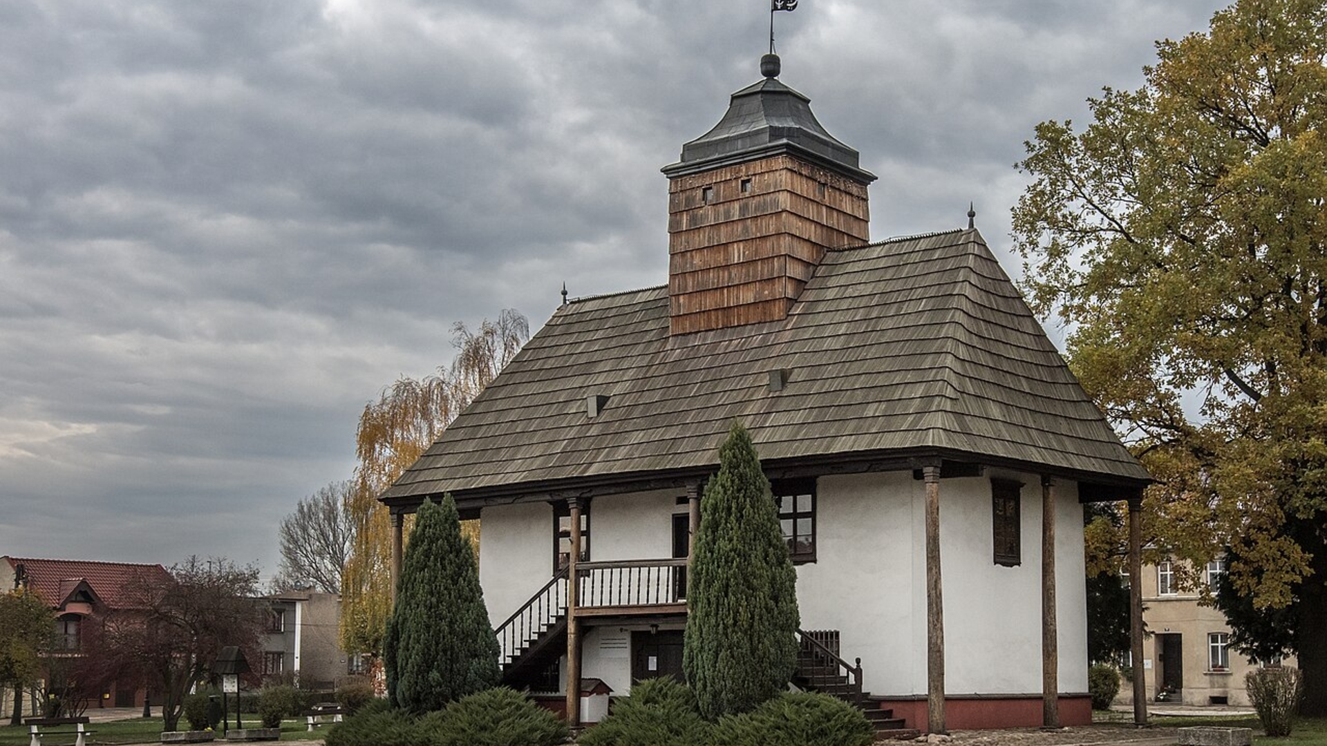 To ostatni drewniany ratusz w Polsce. "Jedyny taki obiekt w Europie ...
