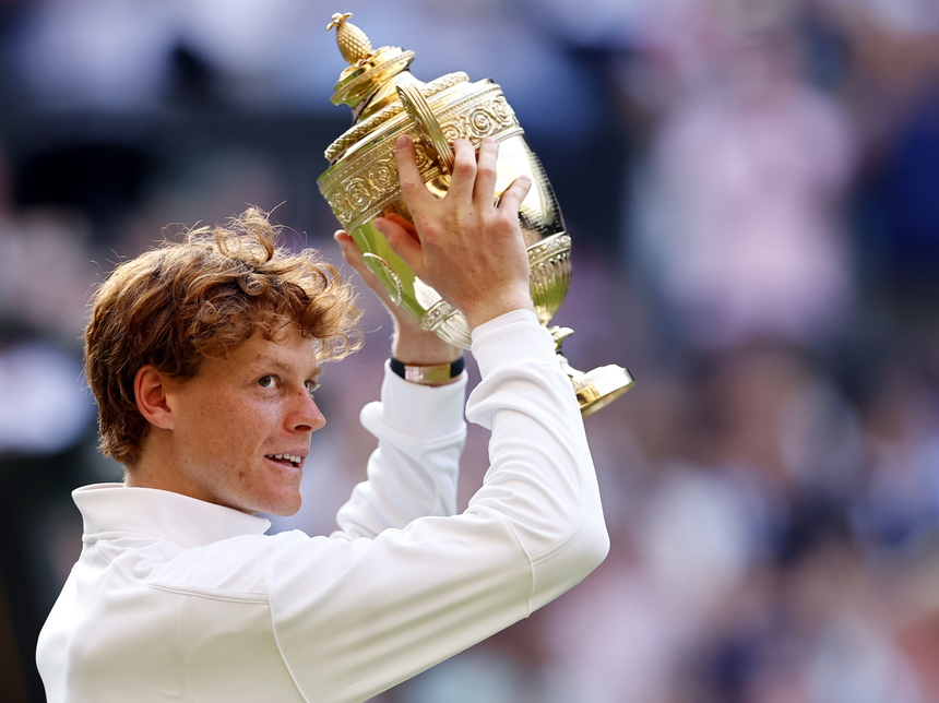 Historyczny sukces Sinnera w Wimbledonie. Włoch zdetronizował Alcaraza ...