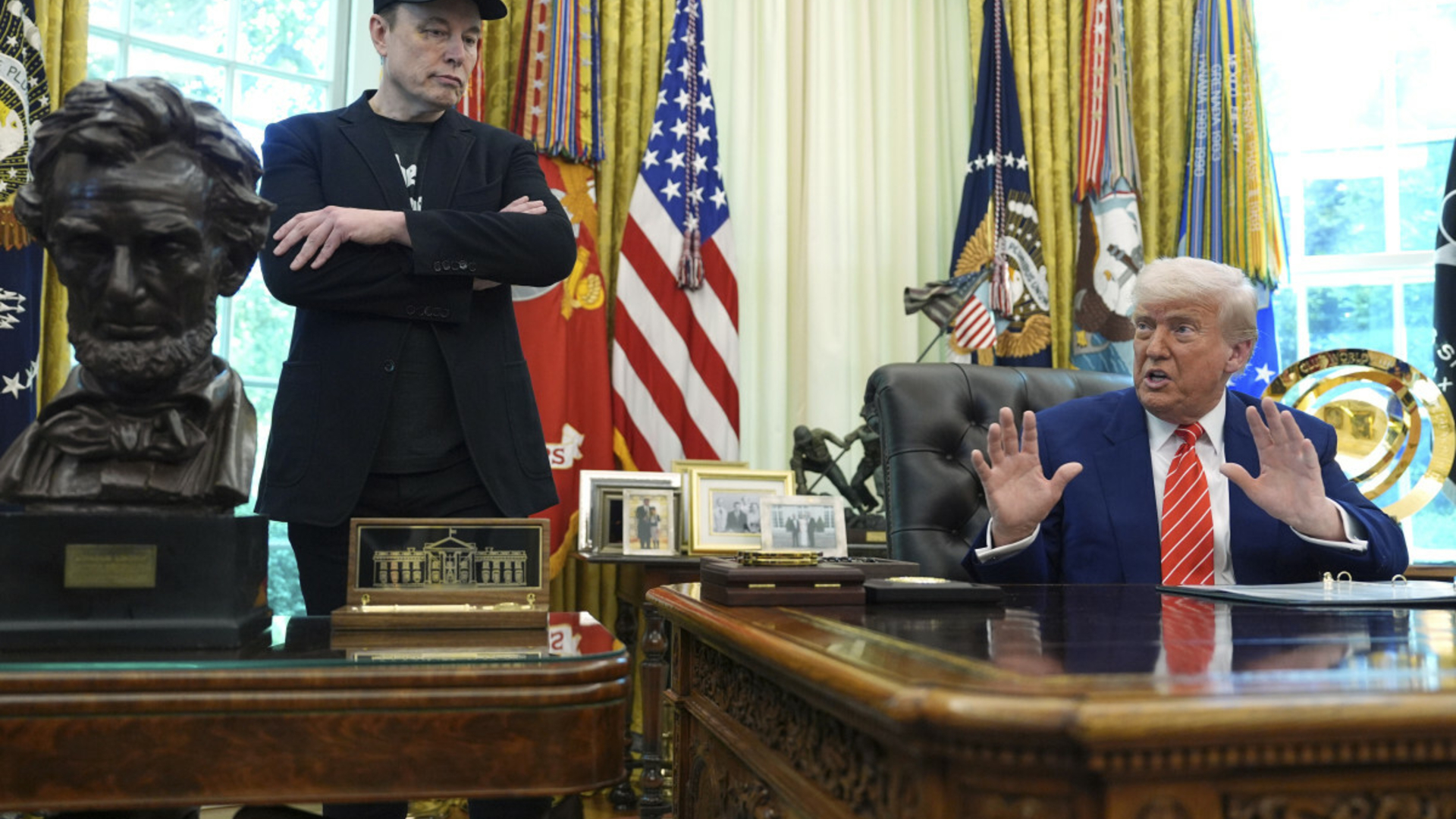 Publiczna wojna Trumpa i Muska. "Czas zrzucić naprawdę dużą bombę ...