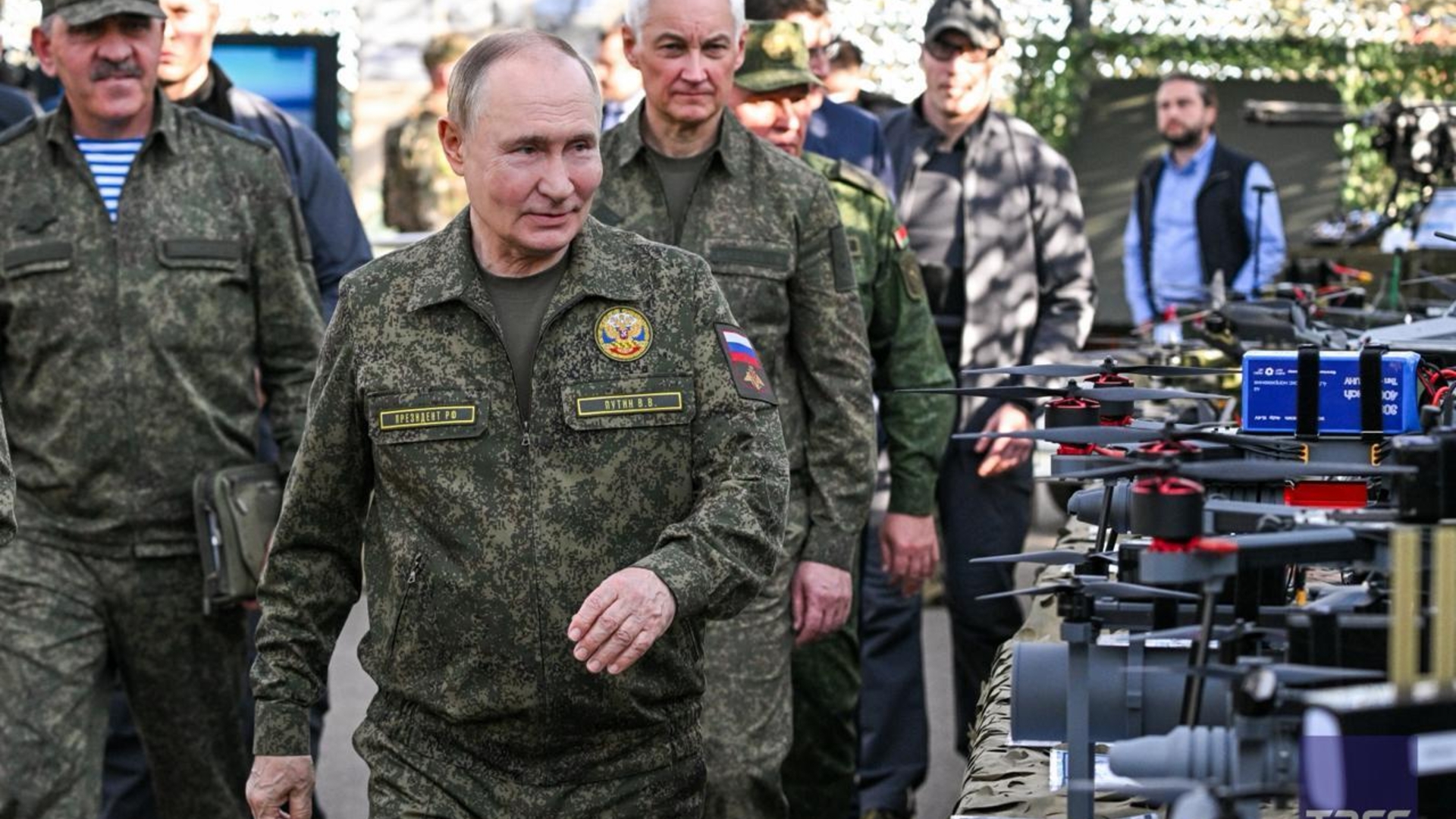 Rosja pręży muskuły. Ponad 100 tysięcy żołnierzy. Putin obecny na manewrach Zapad - Wiadomości ...
