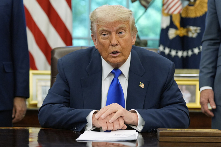 Trump komentuje aferę ze zdjęciem w stroju papieża. "Katolicy byli ...