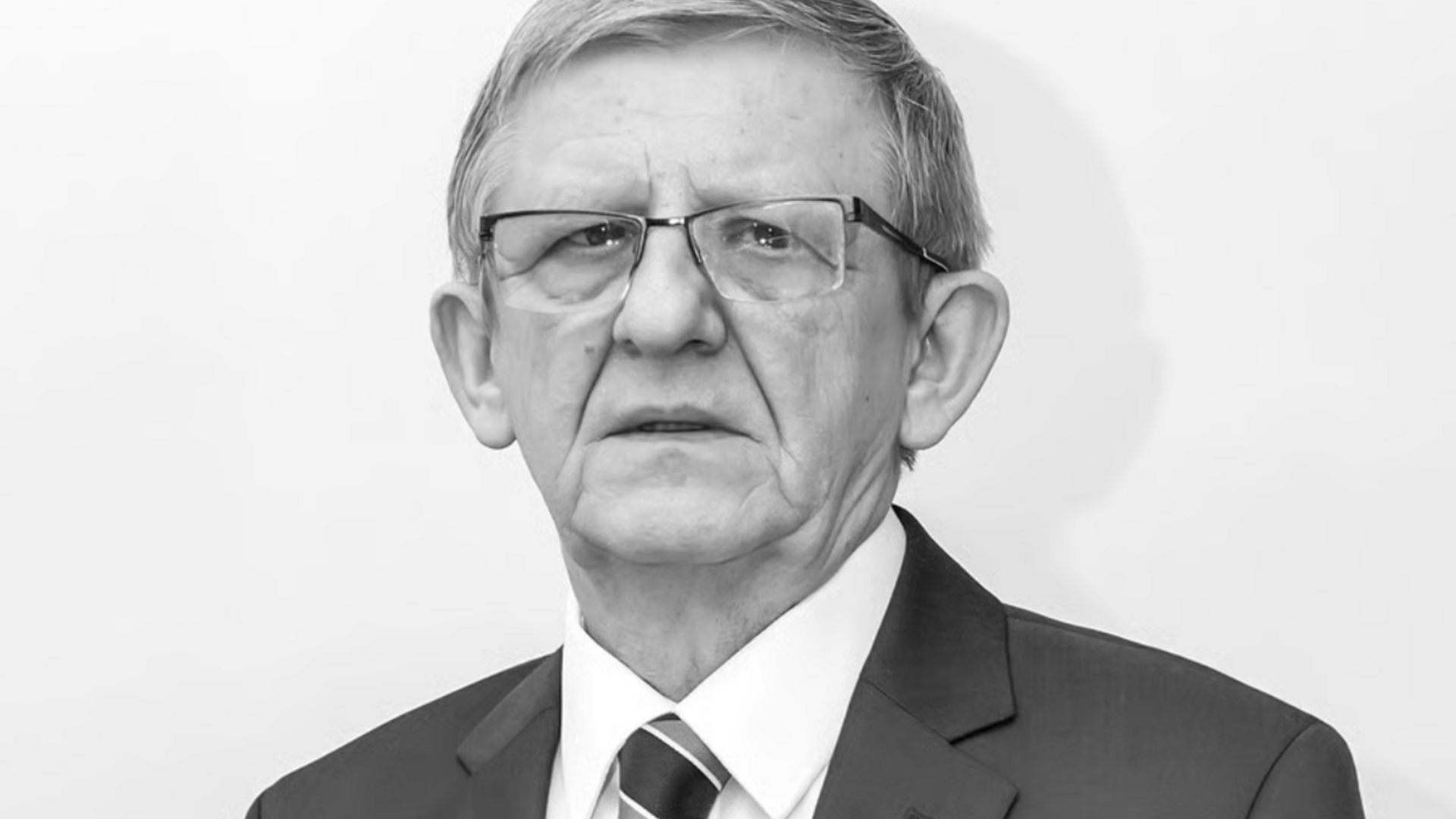 Nie żyje prof. Leszek Paradowski. "Odszedł jeden z wielkich ...