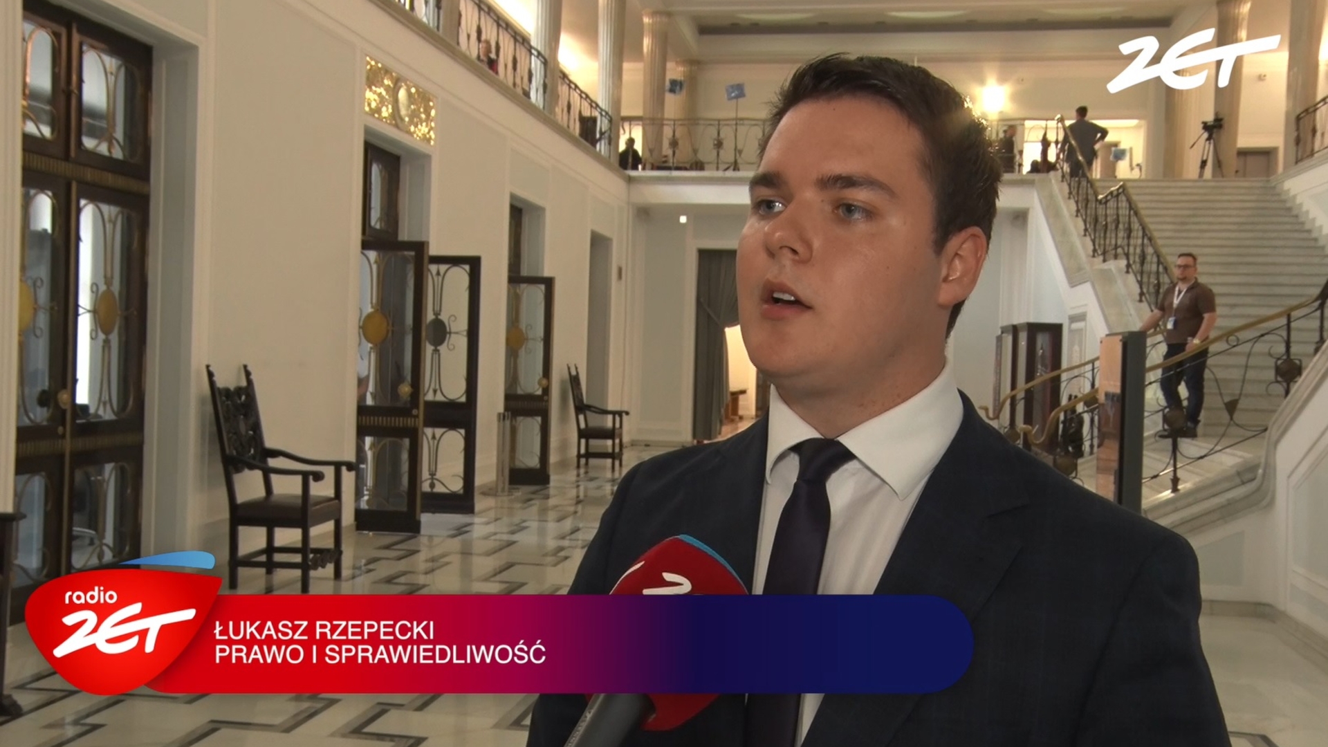 Poseł PiS przeciwko podwyżce cen paliw - Wiadomości Radio ZET