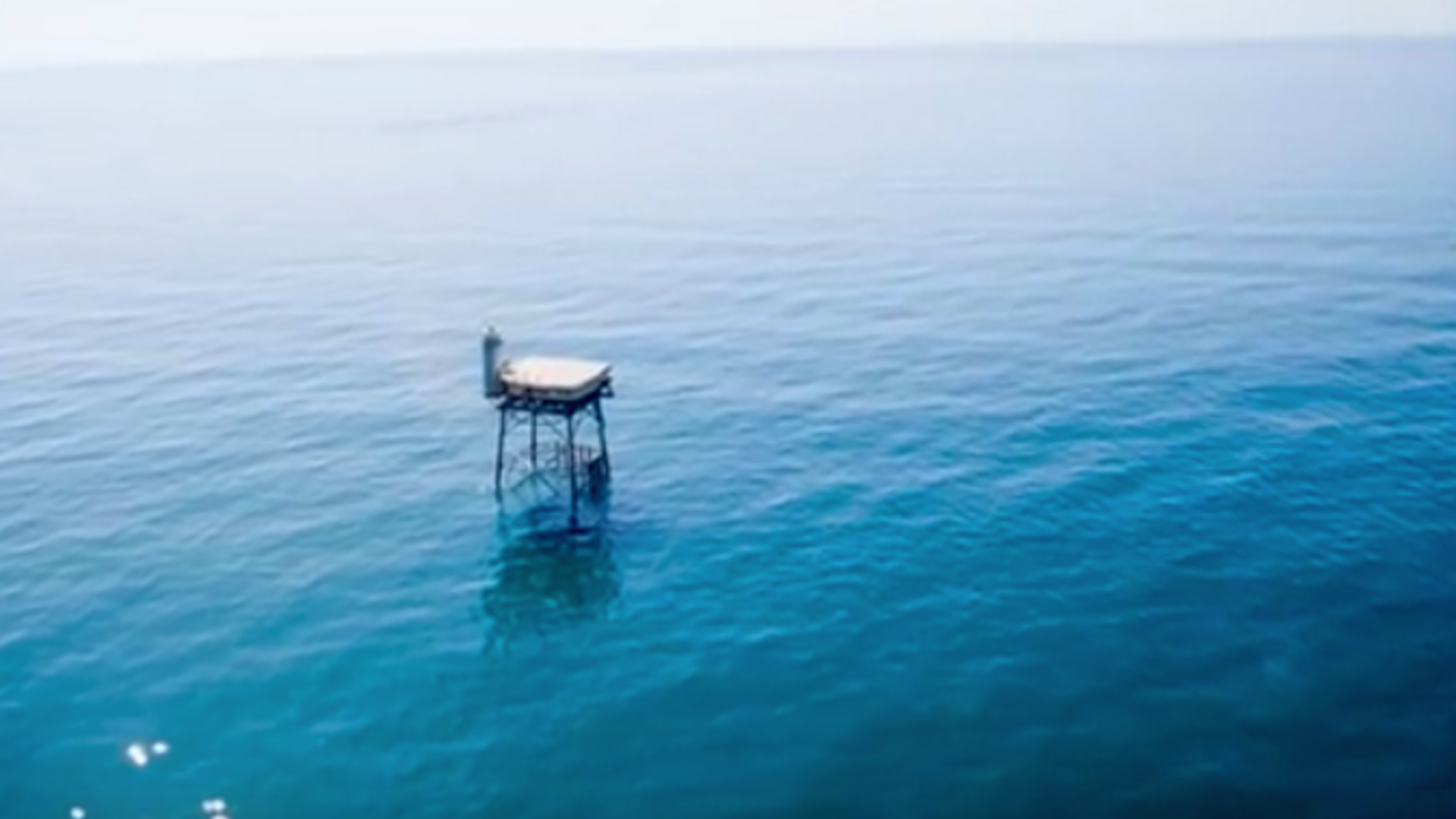 Frying Pan Tower. Najniebezpieczniejszy hotel świata - Wiadomości Radio ZET
