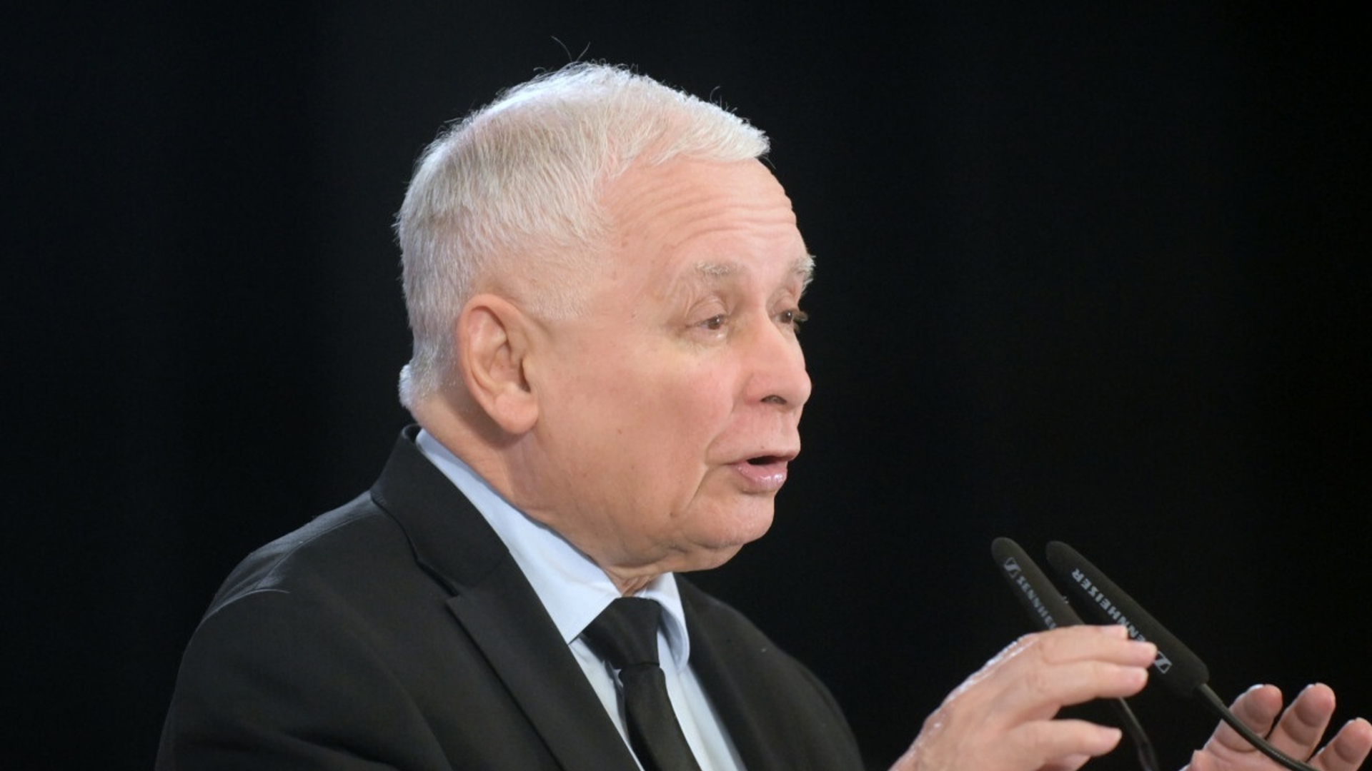 Kaczyński: trzeba palić wszystkim. „Kapitulacja”. Węgla zabraknie ...