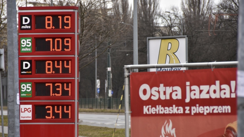 Orlen obniża ceny. „Najtańsze paliwa w Europie” | Wiadomości Radio ZET
