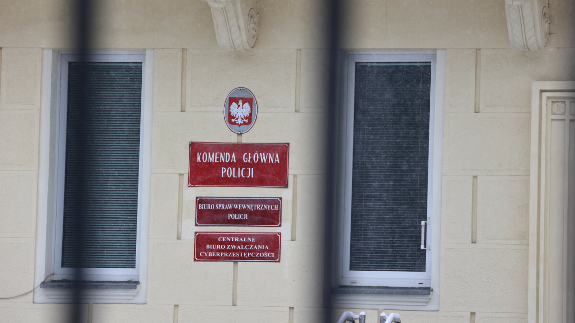 Przekazał granatnik szefowi KGP. MSWiA: został zawieszony - Wiadomości ...