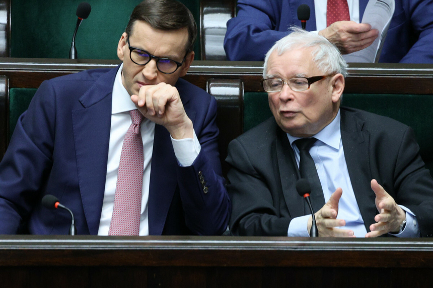Spadek poparcia partii rządzącej. "PiS przekonał rodaków, że jest ...