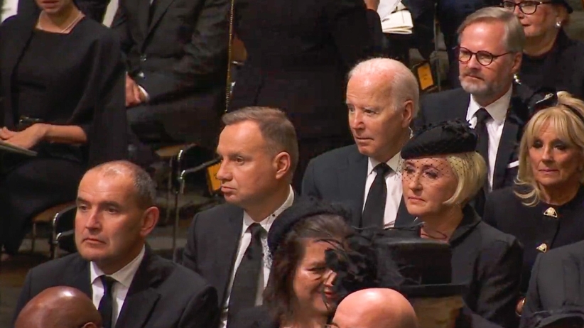 Andrzej Duda na pogrzebie Elżbiety II. Siedział w rzędzie przed Bidenem ...